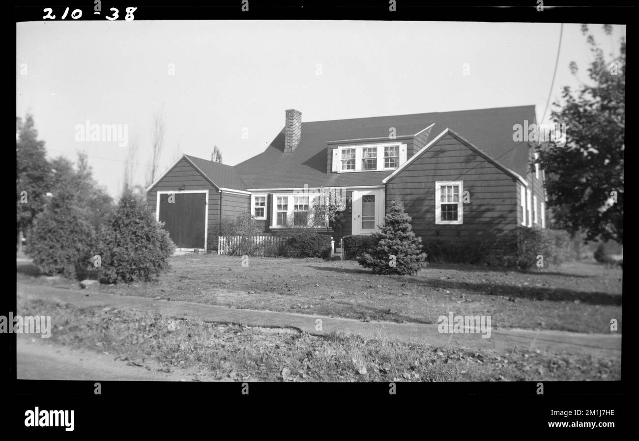 38 Mayflower Rd , Houses. Needham Building Collection Stock Photo - Alamy