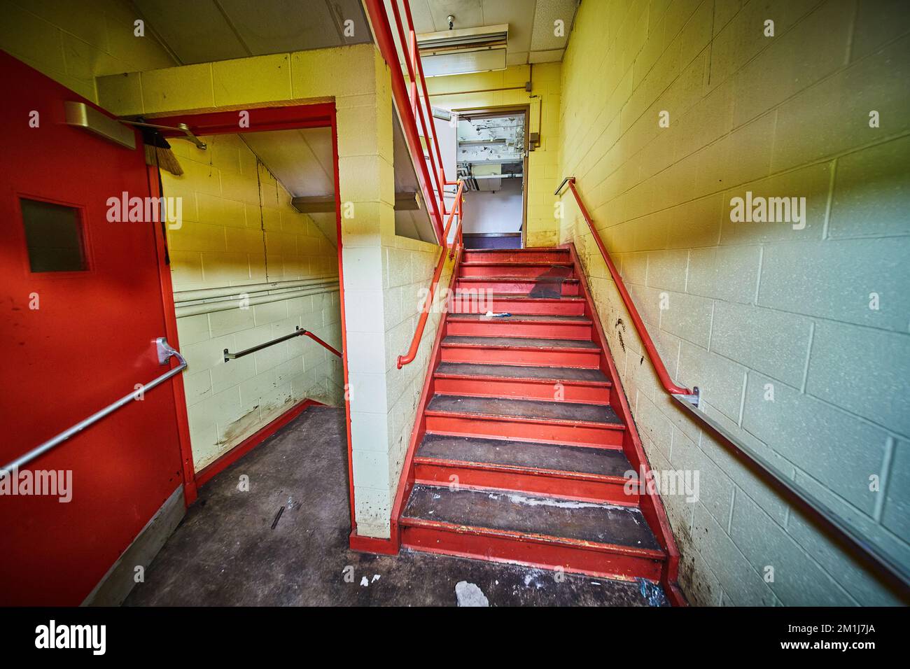 Metal stairs abandoned urban hi-res stock photography and images - Alamy