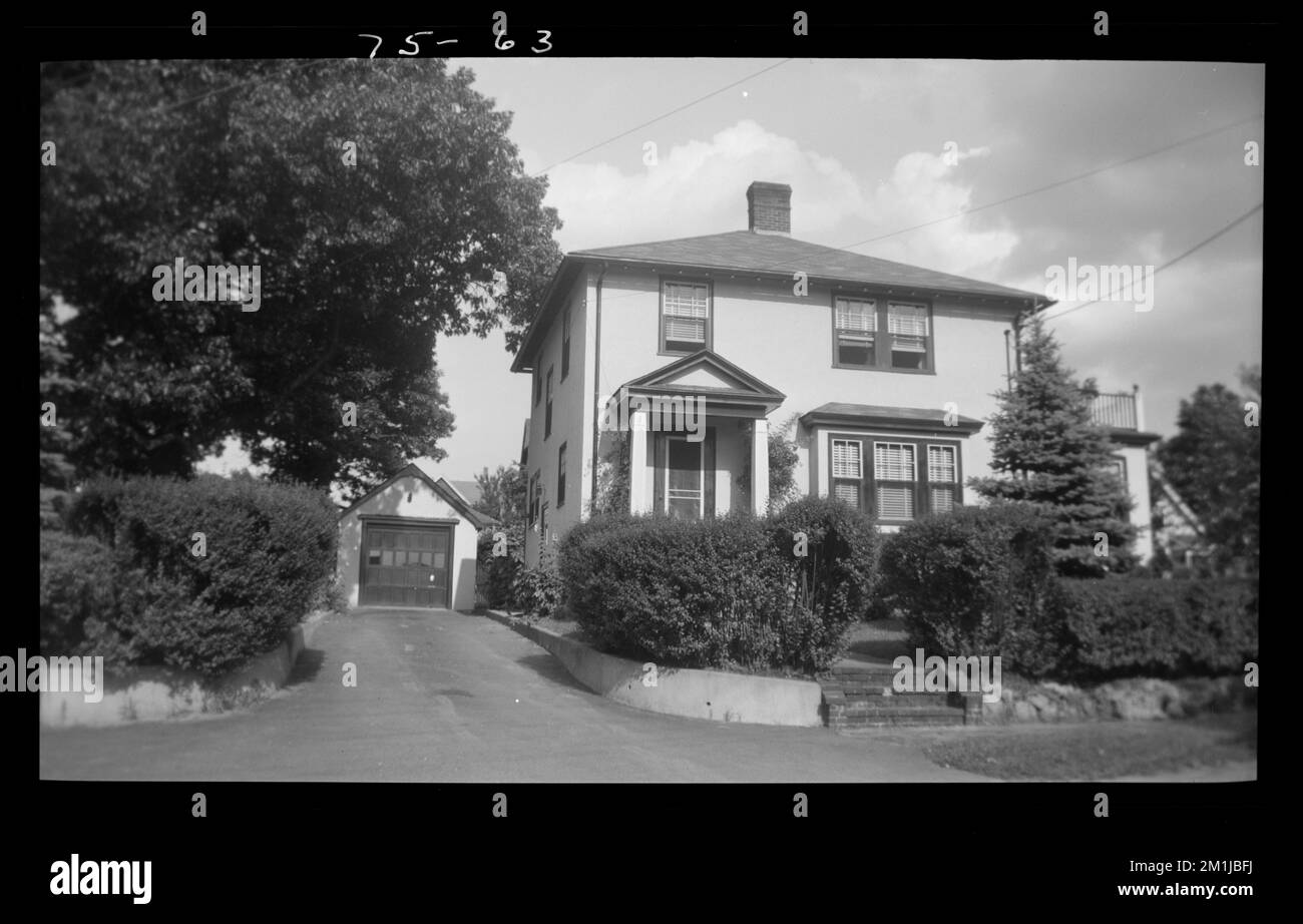 63 Crescent Rd , Houses. Needham Building Collection Stock Photo - Alamy
