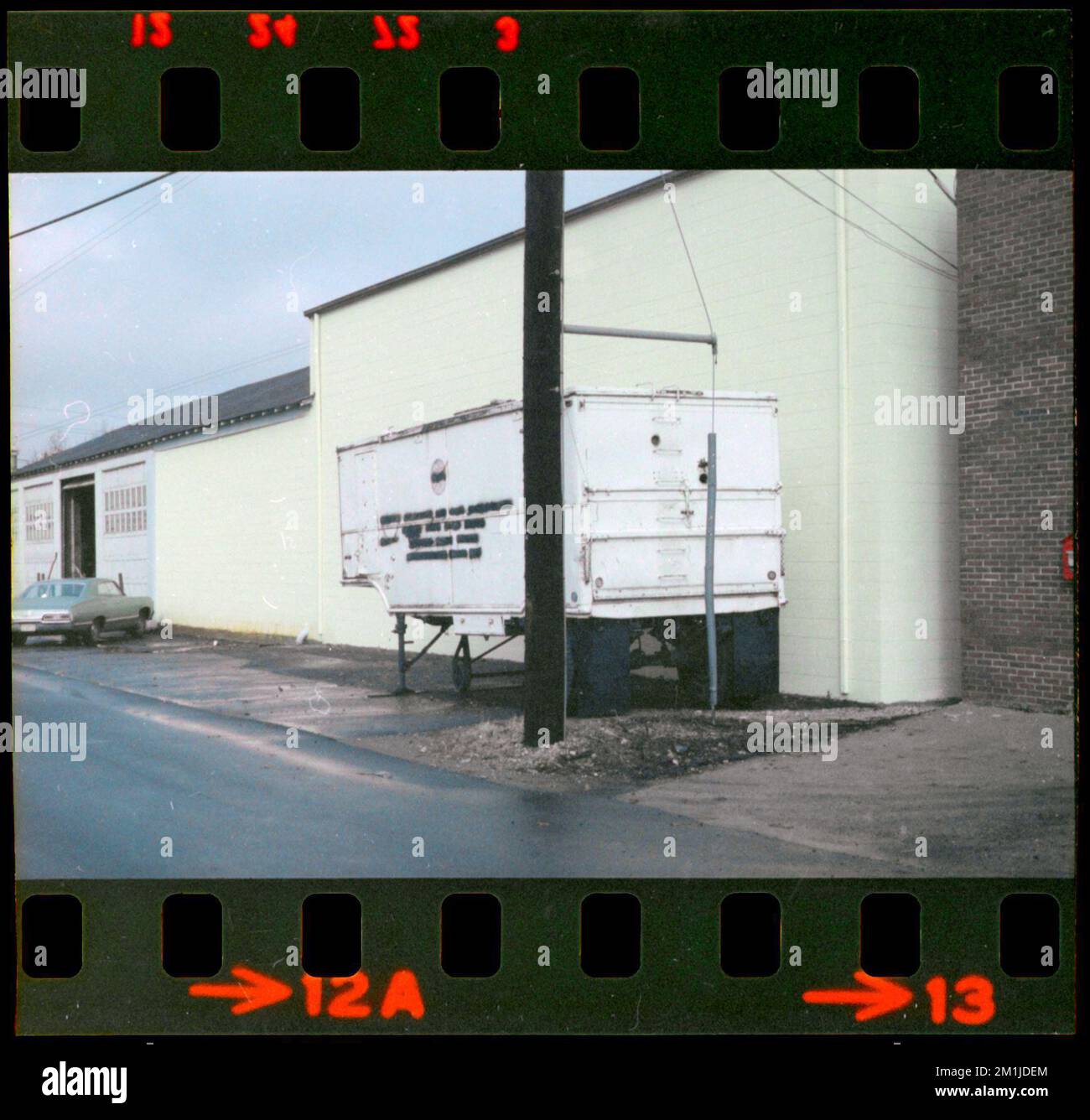 Automobiles and warehouses hi-res stock photography and images - Alamy