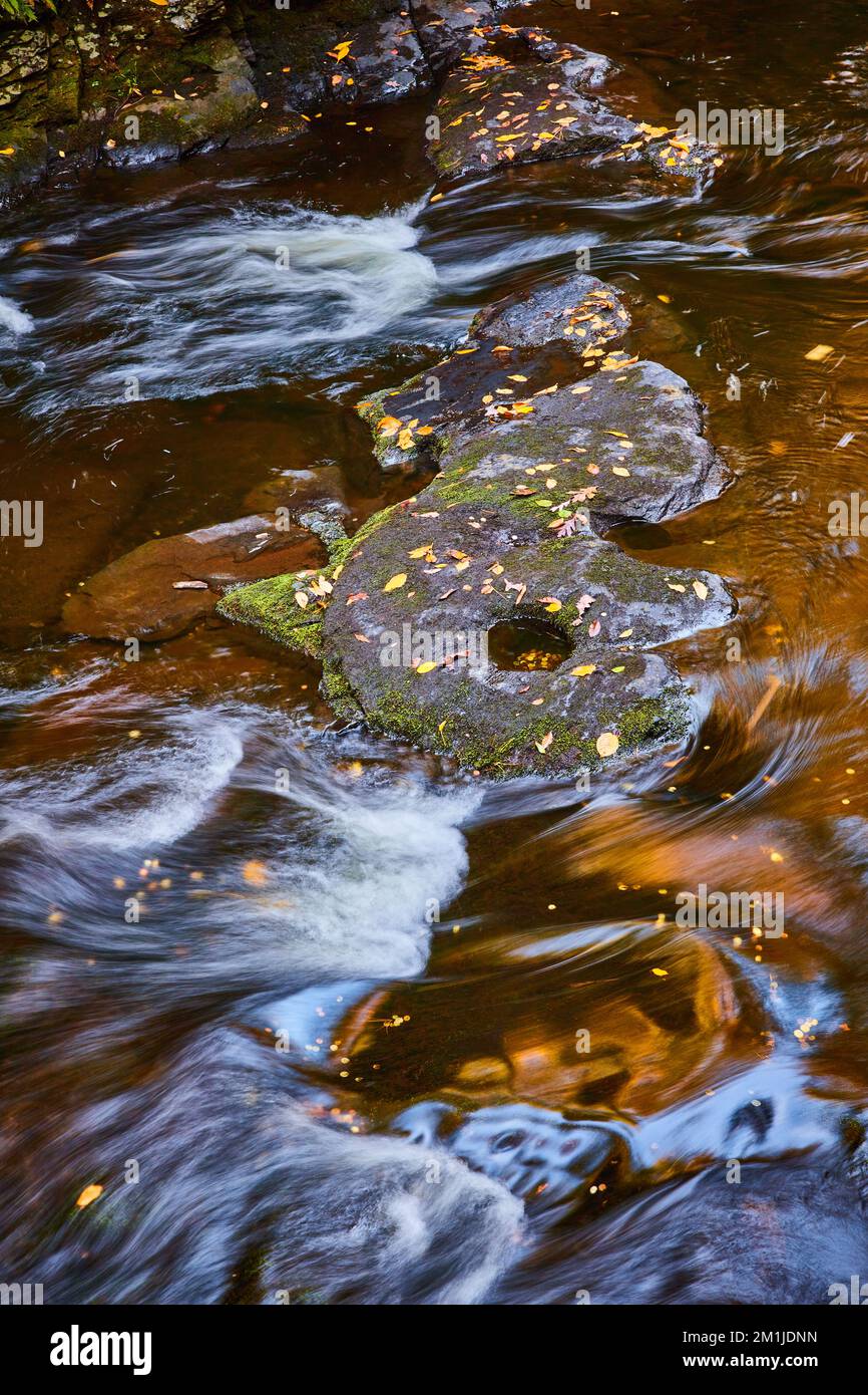 Fall color with rocks and water hi-res stock photography and images - Alamy