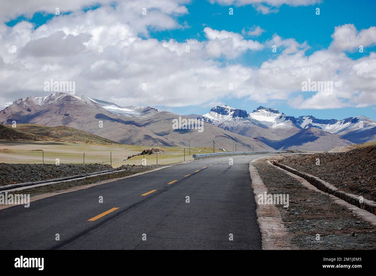 Snowberg hi-res stock photography and images - Alamy