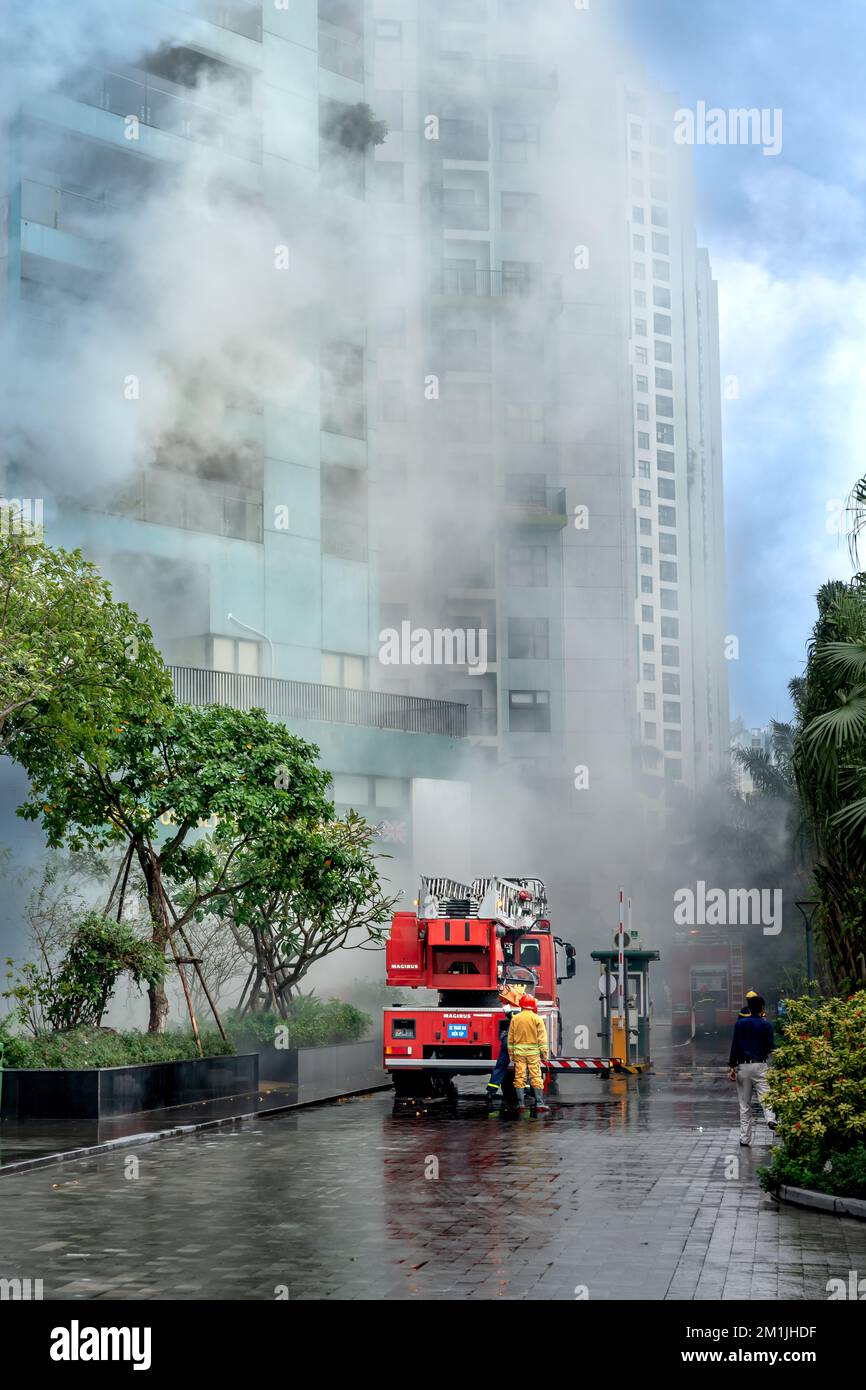 Vietnam gas mask hi-res stock photography and images - Alamy