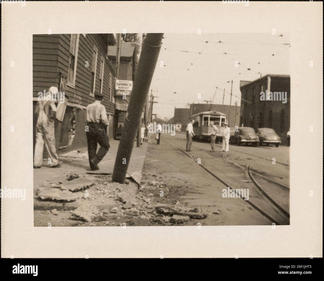 Accident car #3209 , Street railroad accidents, Utility poles ...