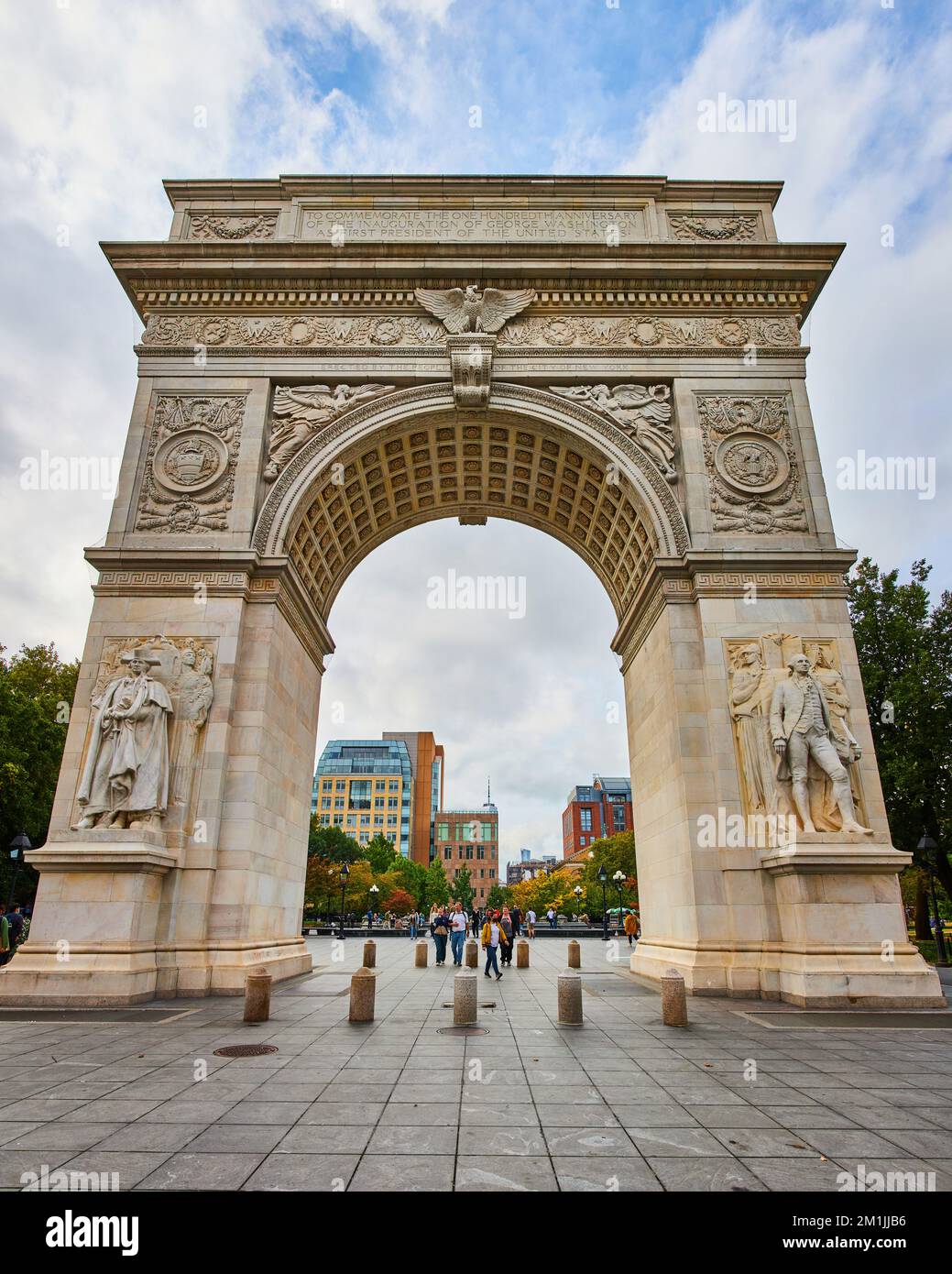 Washington square park arch hi-res stock photography and images - Alamy