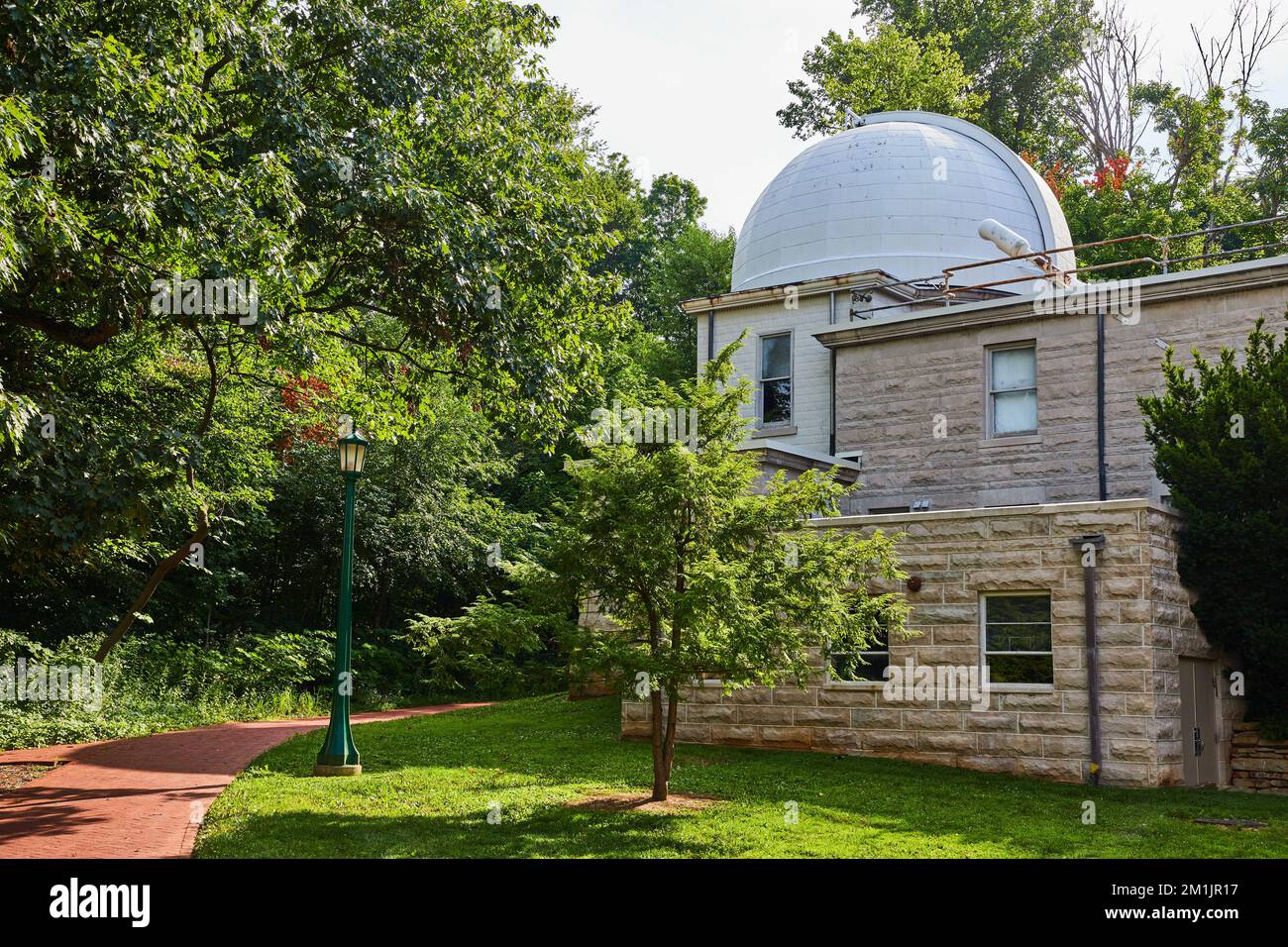 Mosque campus hi-res stock photography and images - Alamy