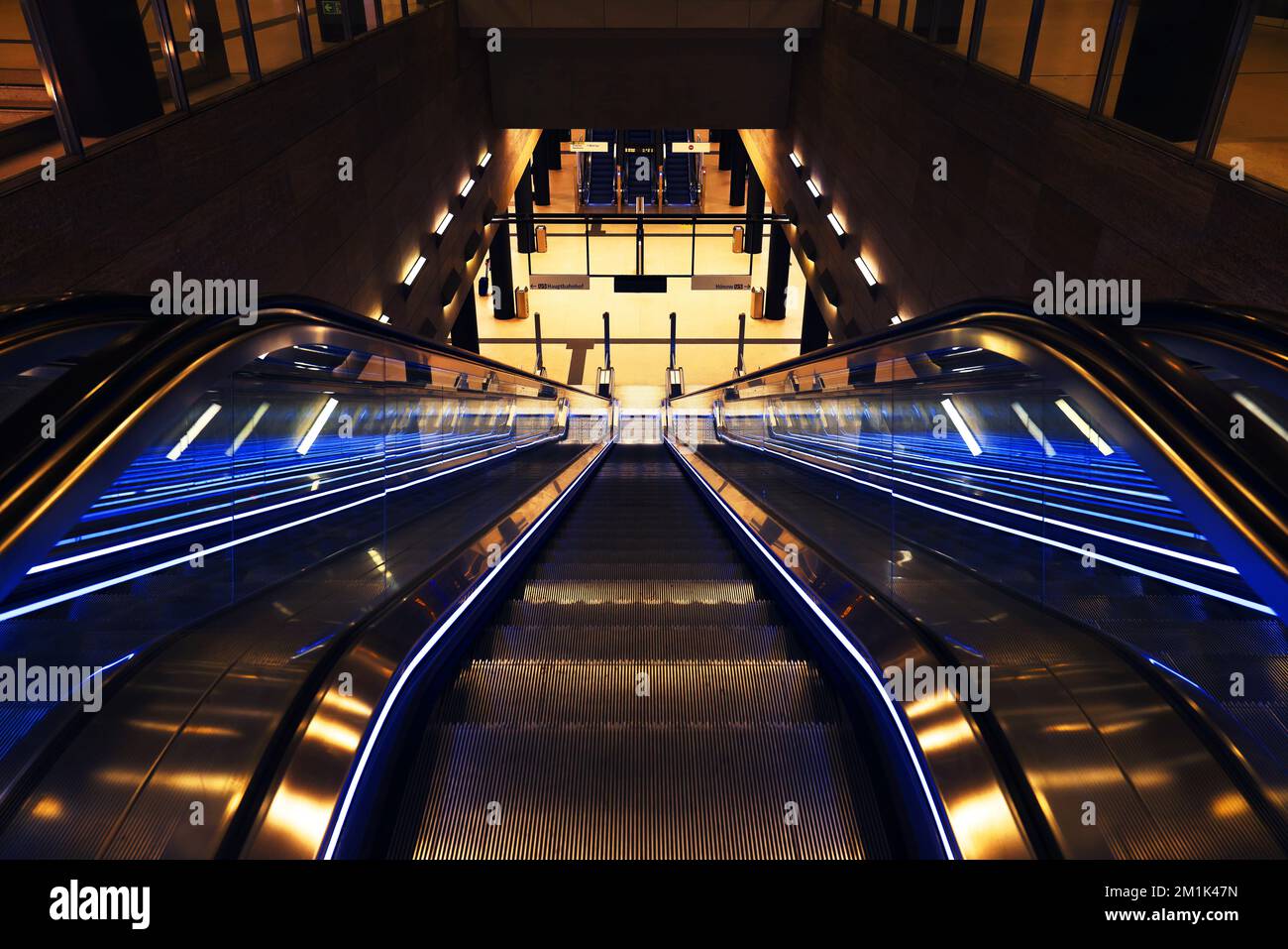 U Bahn, U Bahnstation, Verkehr, Berlin Metro, Berlin Subway, Berlin U ...