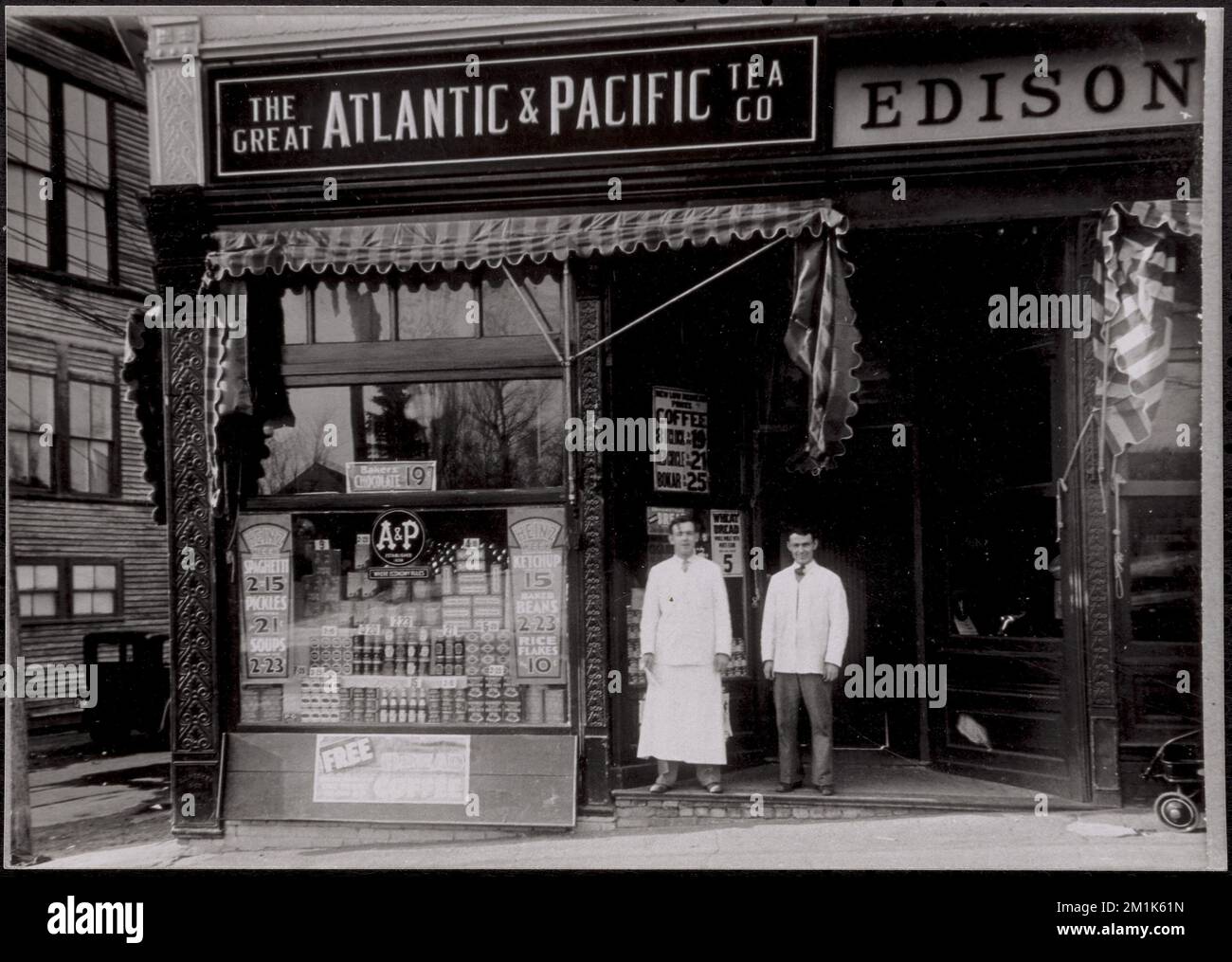 A&P store, Main Street, Hopkinton , Buildings, Grocery stores, Grocers ...