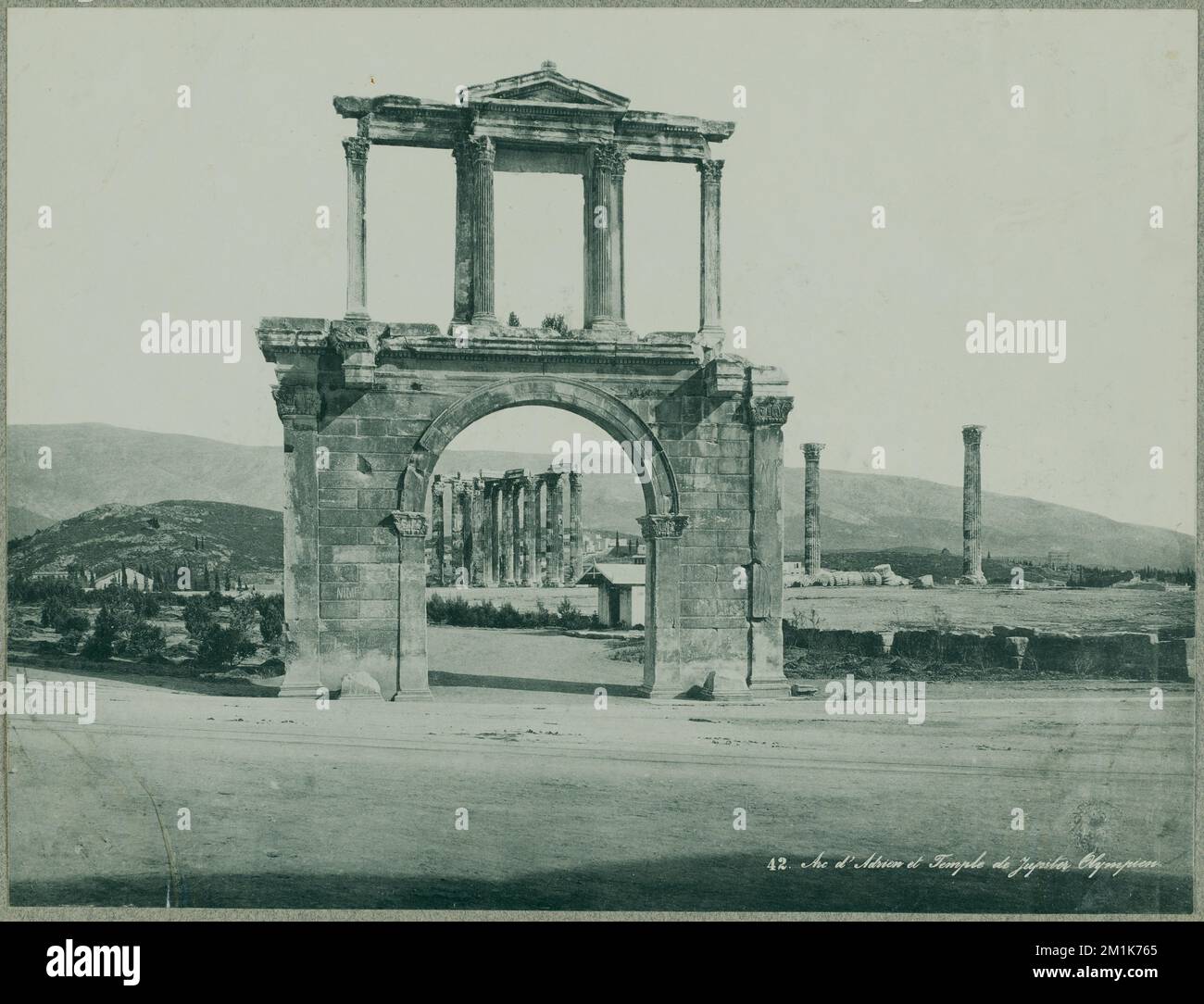 Arc d'Adrien et Temple de Jupiter Olympien , Archaeological sites ...