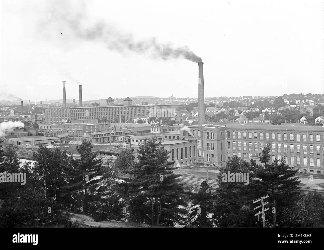 Textile mills 19th century Black and White Stock Photos & Images - Alamy