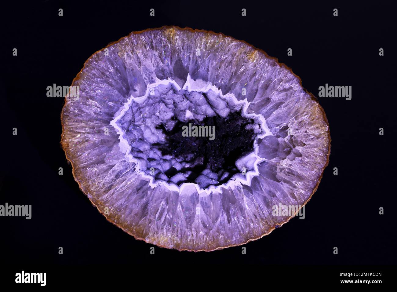 Geode rock hi-res stock photography and images - Alamy