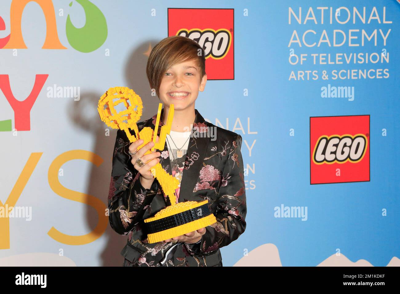 December 11, 2022, Los Angeles, California, USA: LOS ANGELES - DEC 11 ...