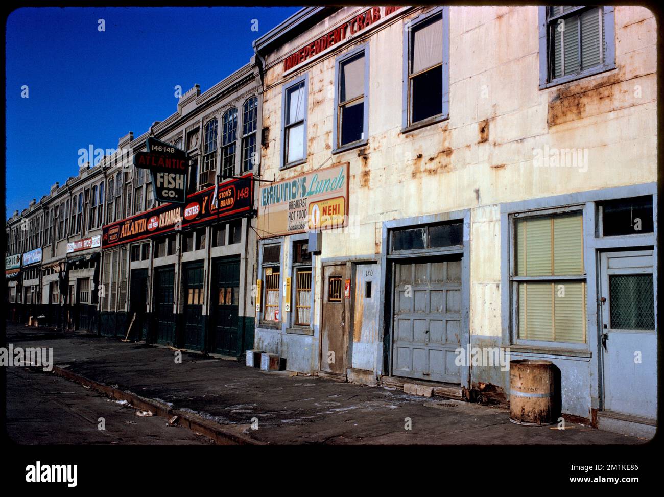 Mid century storefronts hi-res stock photography and images - Alamy