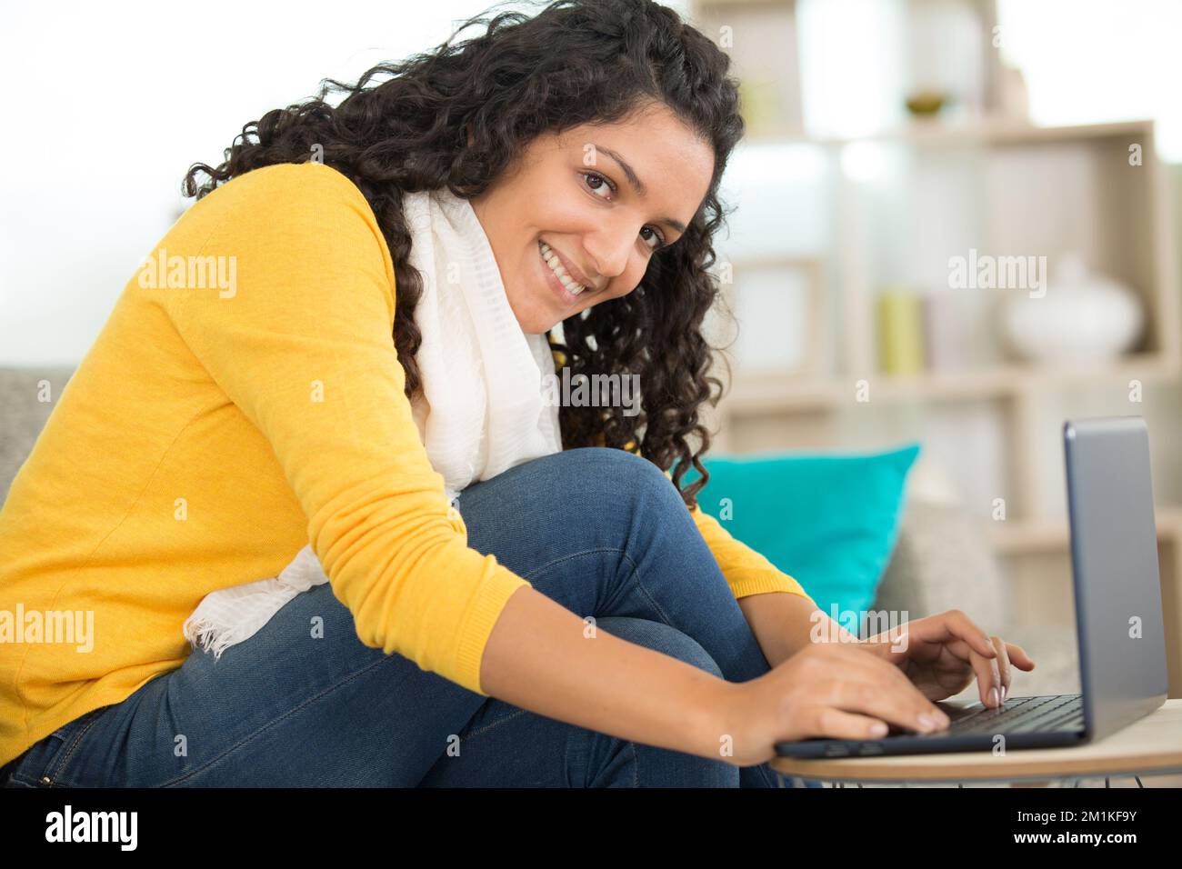 picture of woman with poor posture Stock Photo - Alamy