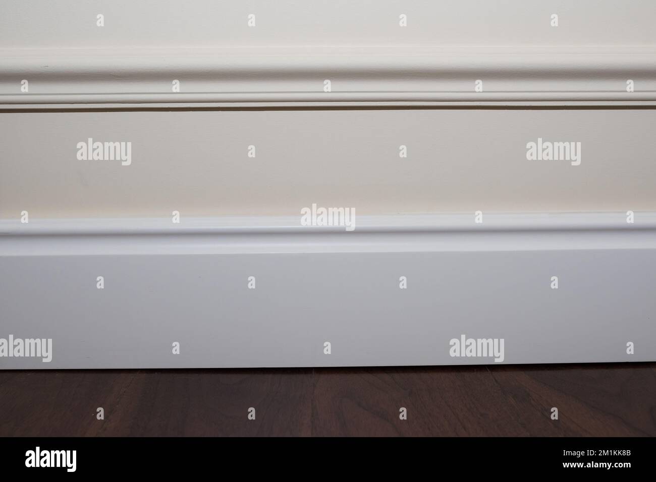 Wall plinth hi-res stock photography and images - Alamy