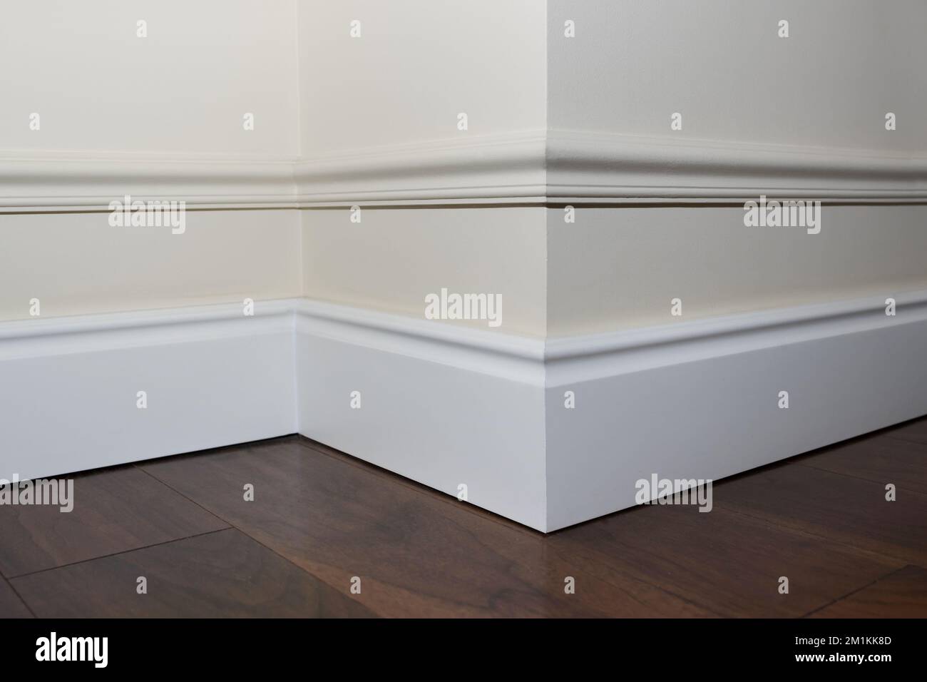 Moulding in the corner. Details in the interior Stock Photo - Alamy