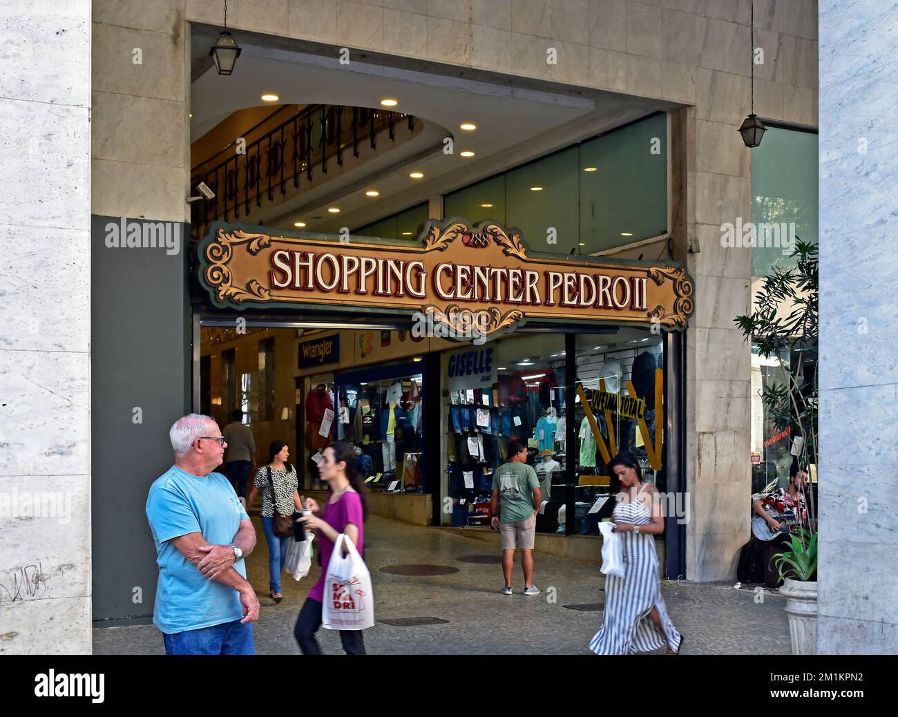 Shopping center pedro ii hi-res stock photography and images - Alamy