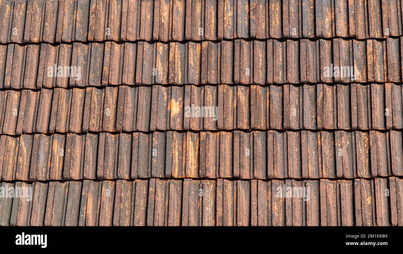 Texture background shingles red hi-res stock photography and images - Alamy