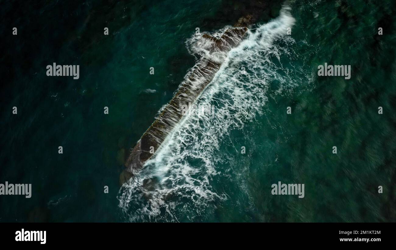 Crashing into a barrier hi-res stock photography and images - Alamy