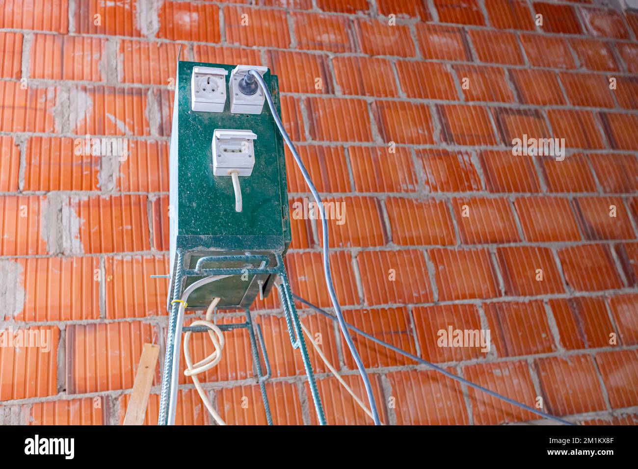 Distribution panel with Industrial multiphase power plugs and sockets ...