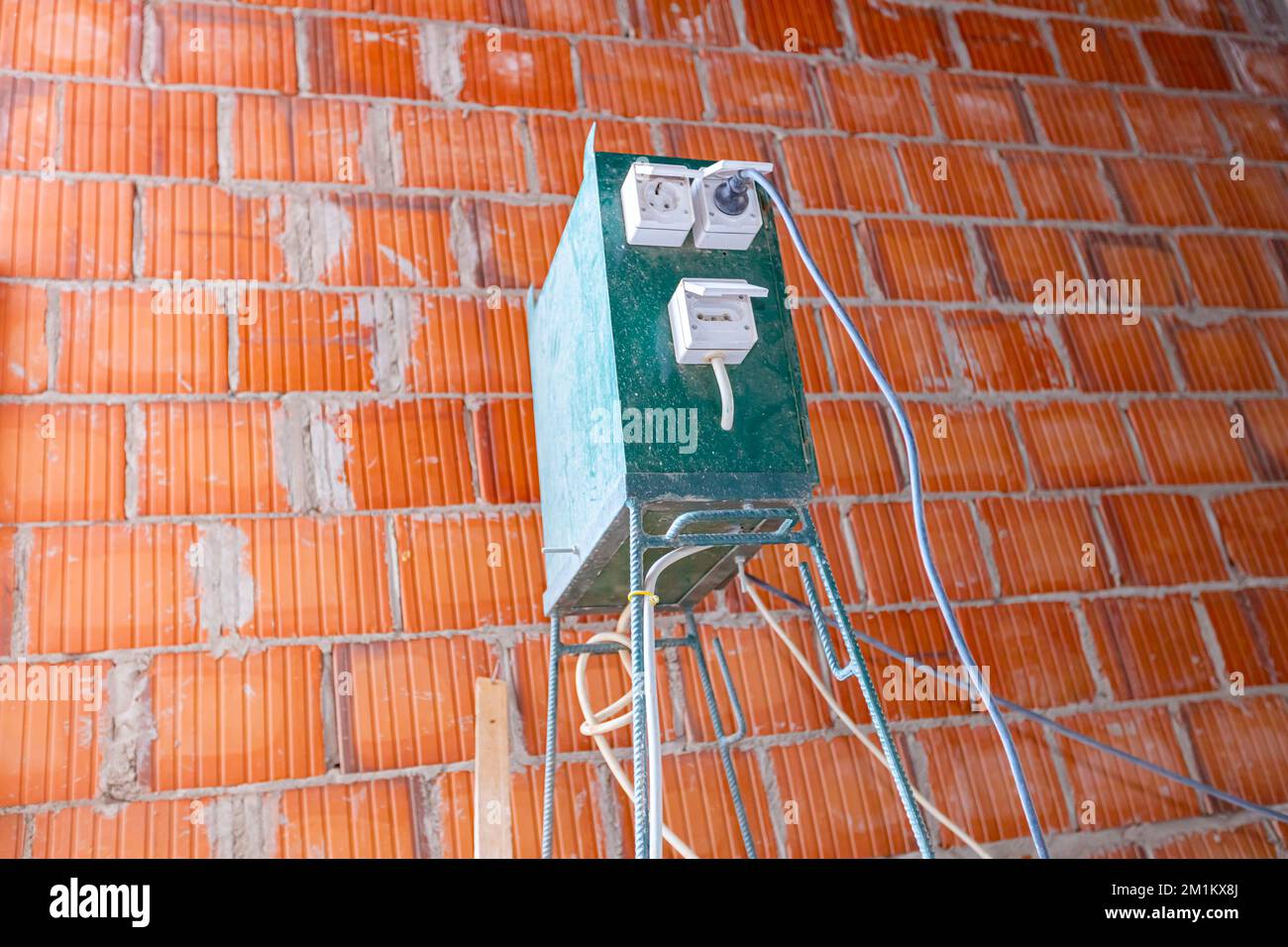 Distribution panel with Industrial multiphase power plugs and sockets ...