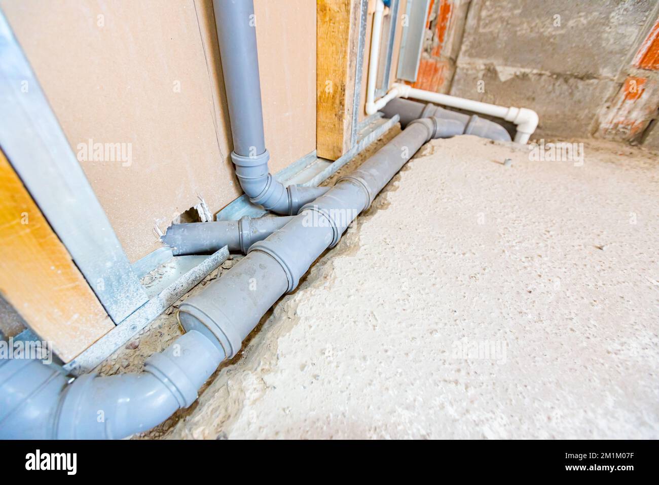 Exposed duct hi-res stock photography and images - Alamy