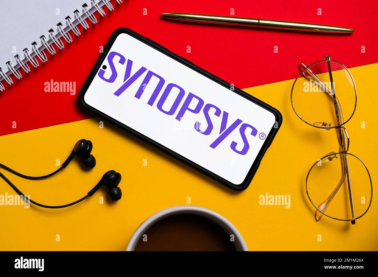 Synopsys com hi-res stock photography and images - Alamy