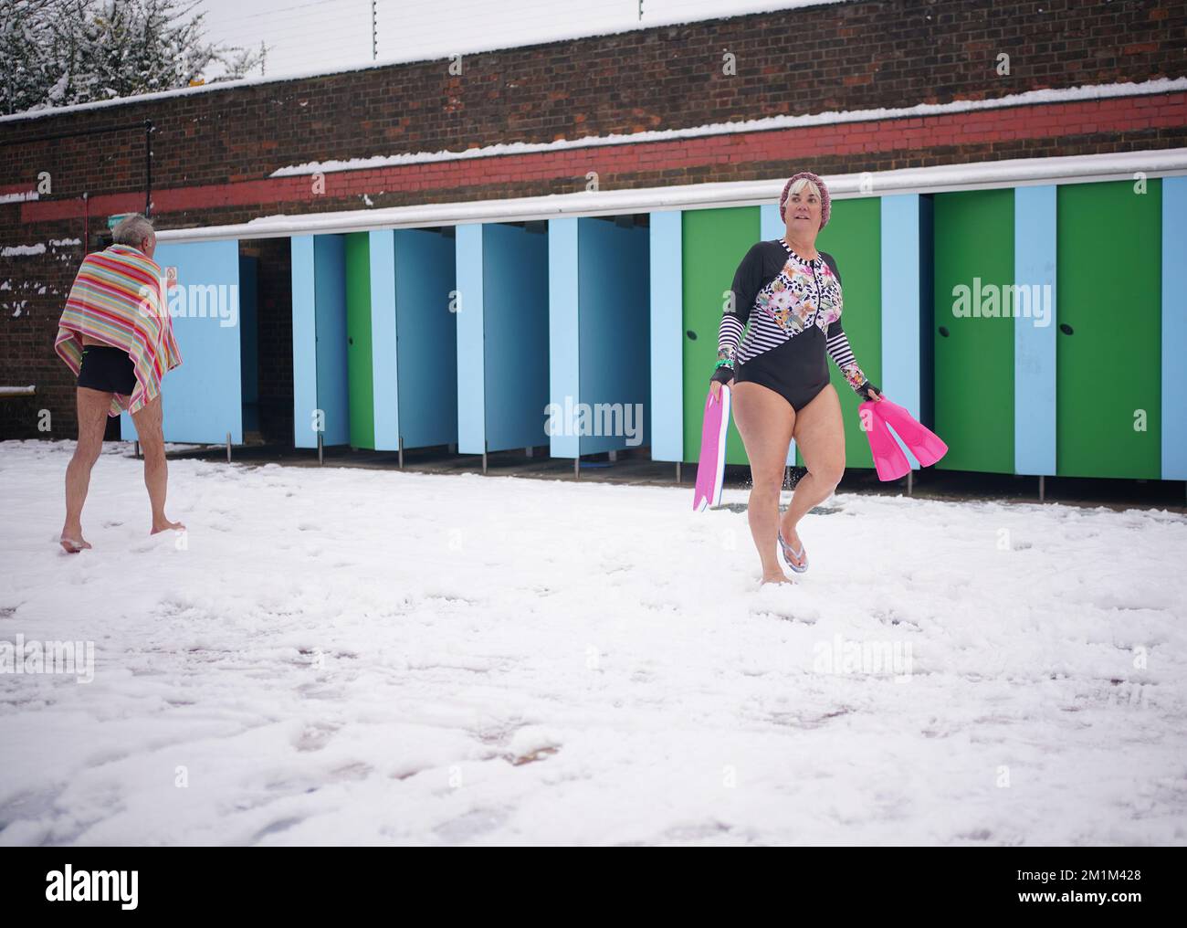 Early morning swimmer Nicola McDougall at Charlton Lido in Hornfair ...