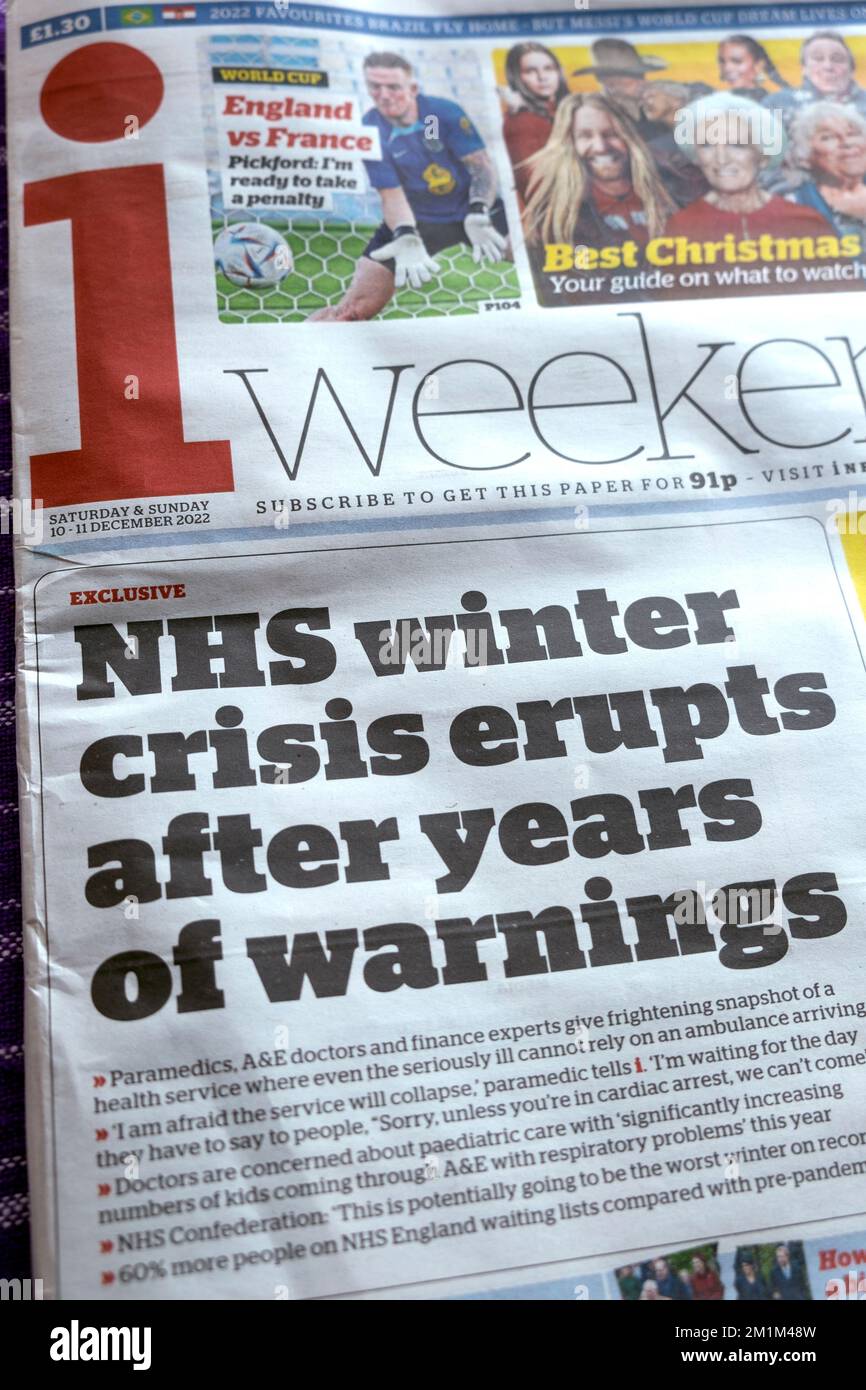 Nhs paramedics newspaper hi-res stock photography and images - Alamy