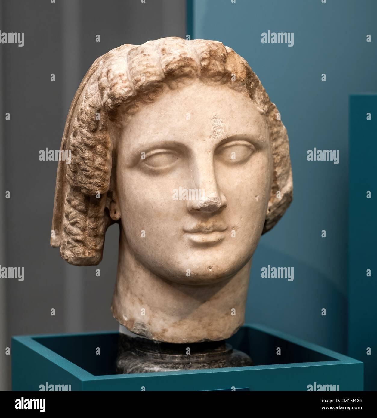 Greek marble statue museum berlin hi-res stock photography and images ...