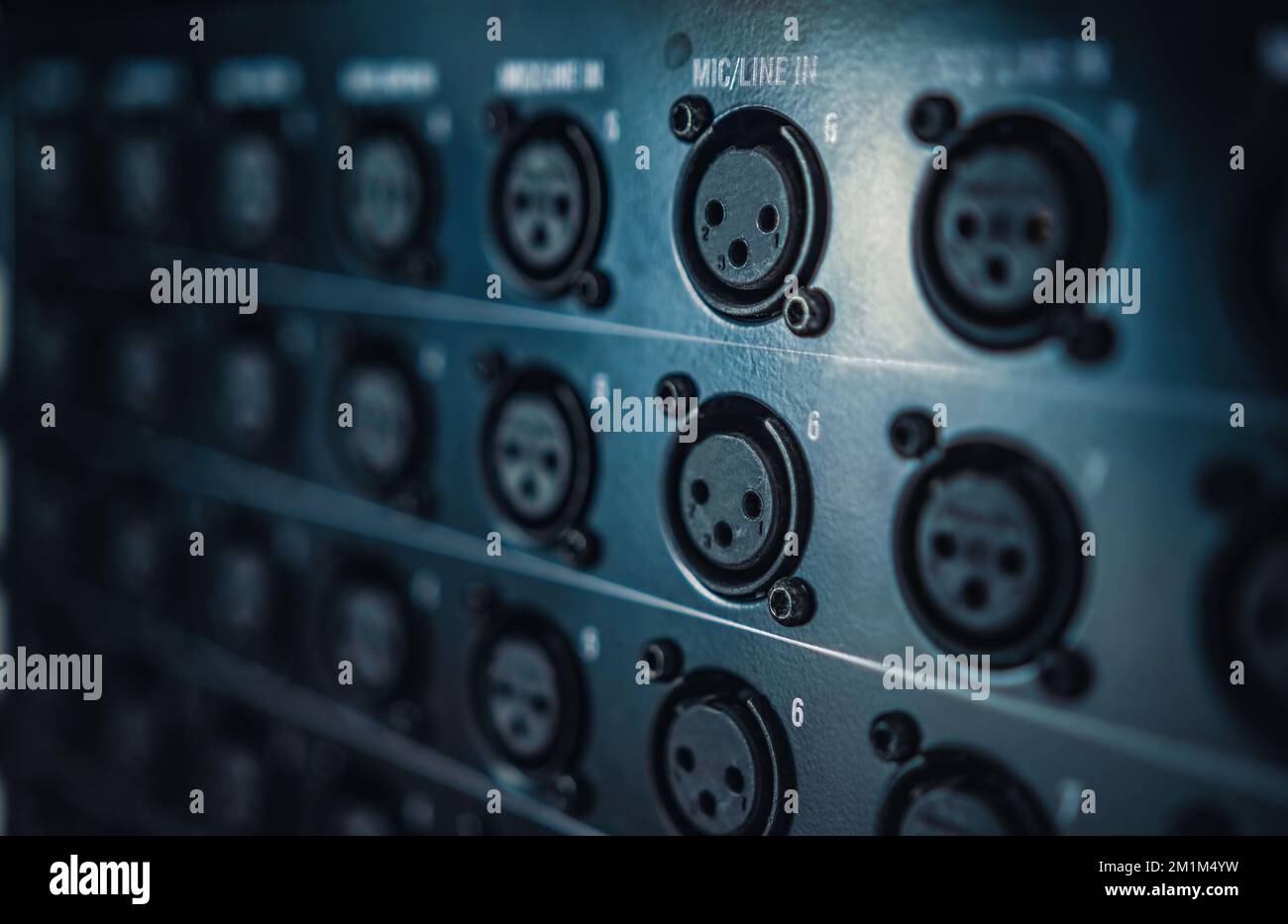 Mixing session hi-res stock photography and images - Alamy