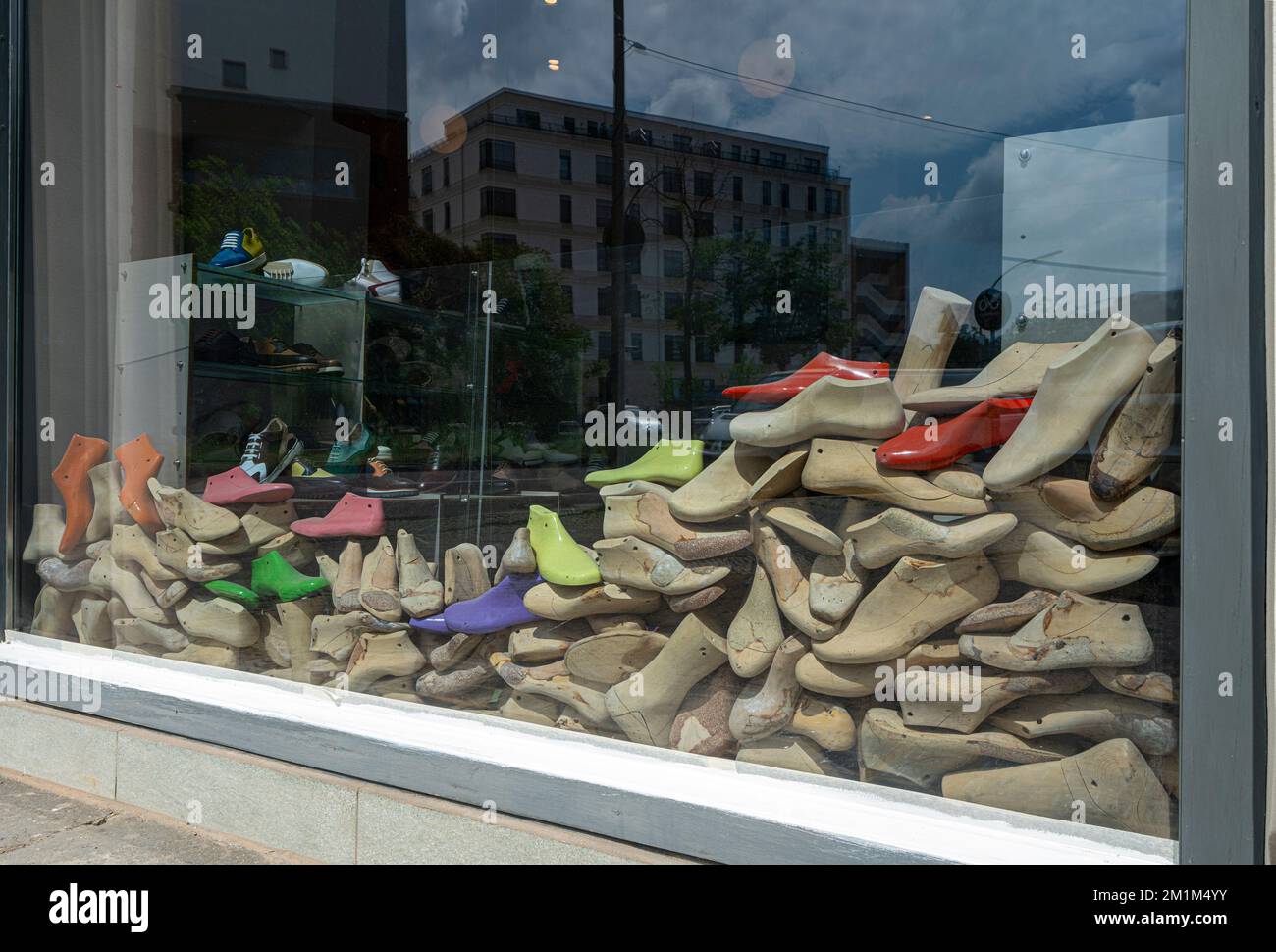 Shop Window With Wooden Shoe Lasts, Berlin Stock Photo - Alamy