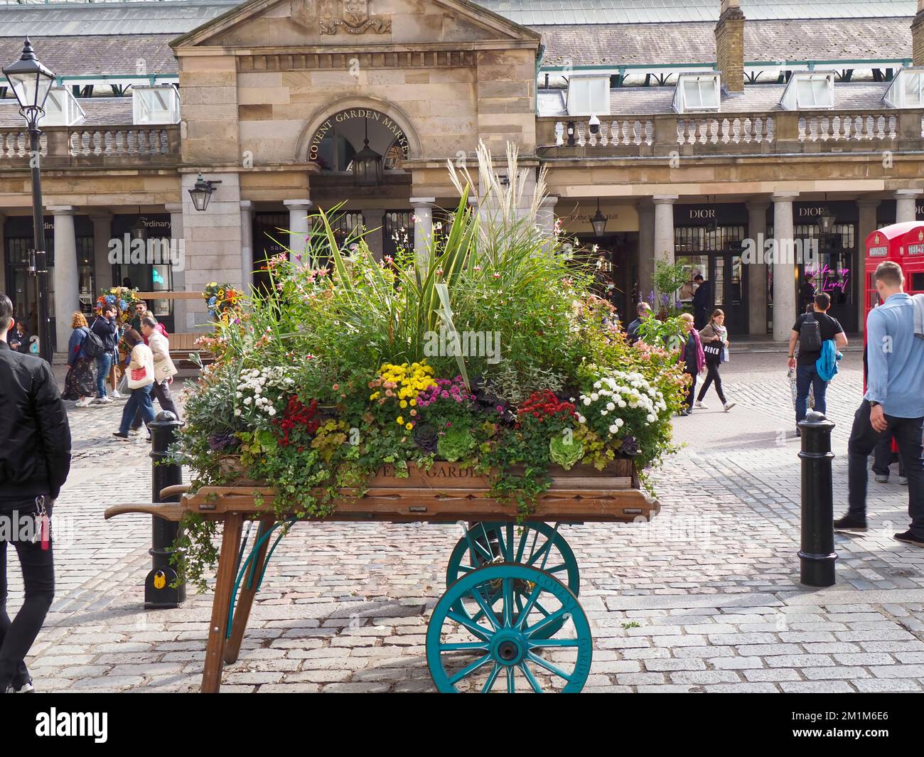 Traditional flower barrow hi-res stock photography and images - Alamy