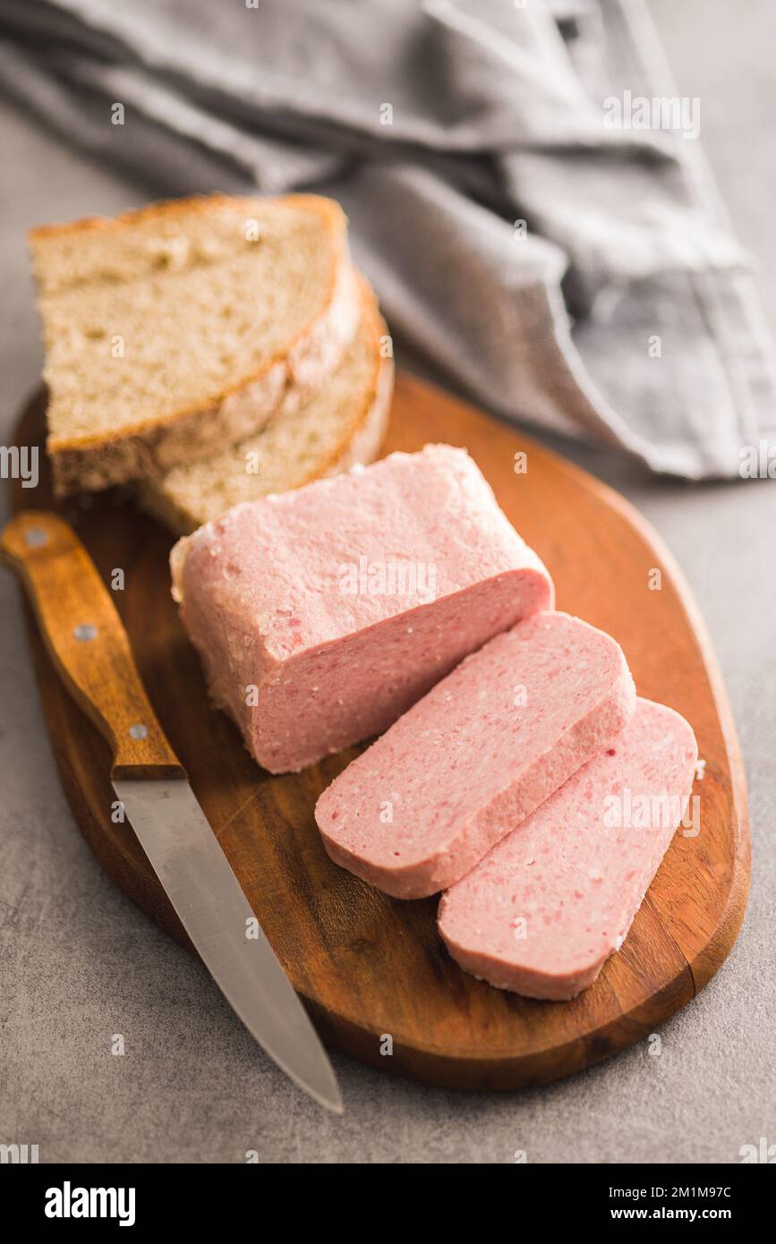 Luncheon meat hi-res stock photography and images - Alamy