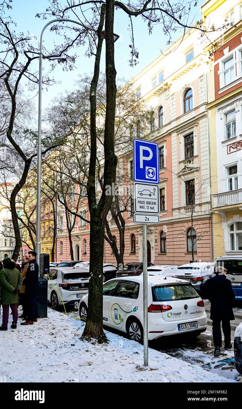 Ev technologie hi-res stock photography and images - Alamy