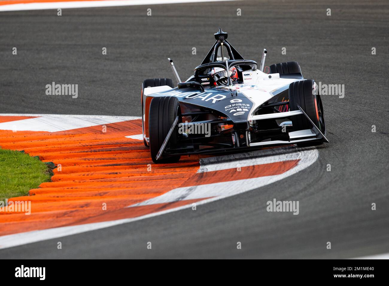 Cheste, Spain - 13/12/2022, 09 EVANS Mitch (nzl), Jaguar TCS Racing ...