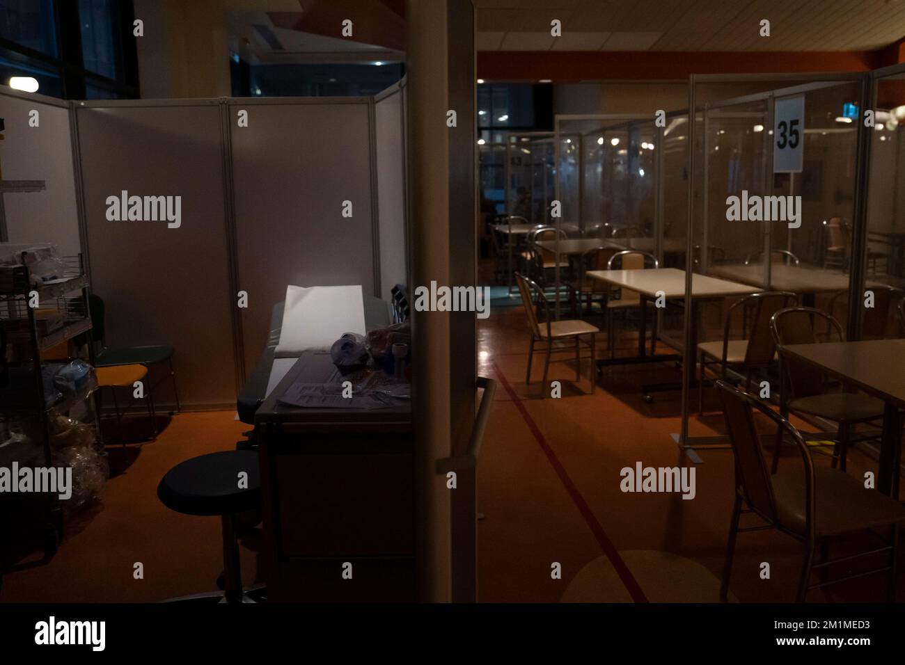 Hospital overflow hi-res stock photography and images - Alamy