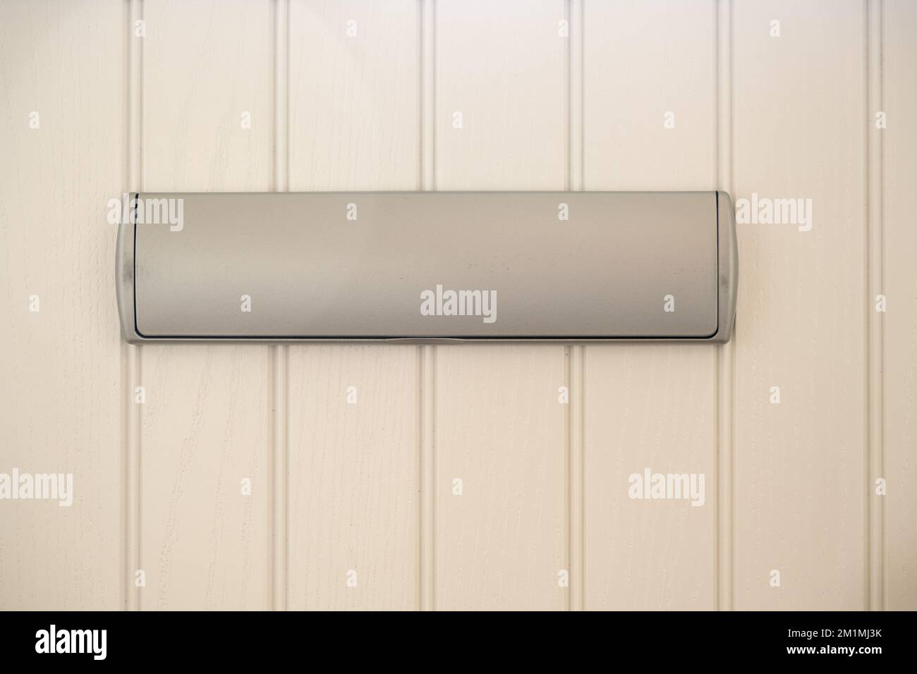 Royal mail postman front door hi-res stock photography and images - Alamy