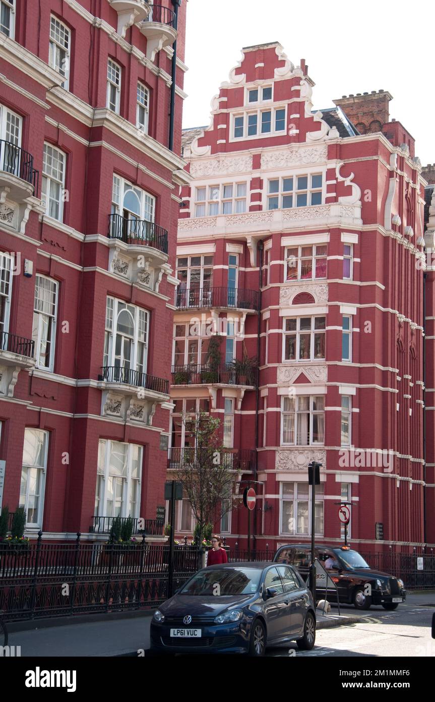 Elegant Mansion Building, Marylebone, London, UK; Victorian building ...