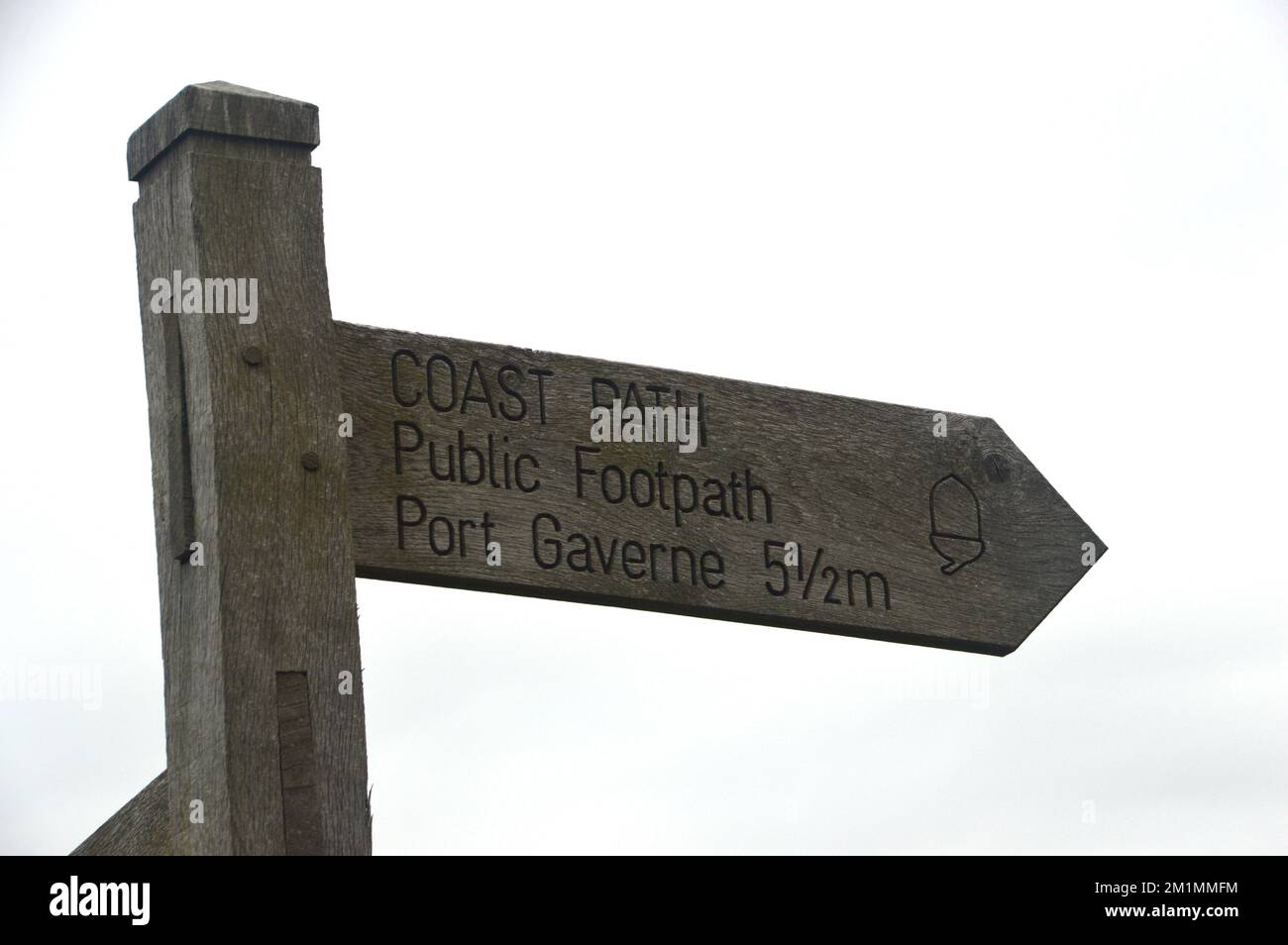 Wooden Signpost for Boscastle Harbour & Port Gaverne at Trebarwith ...