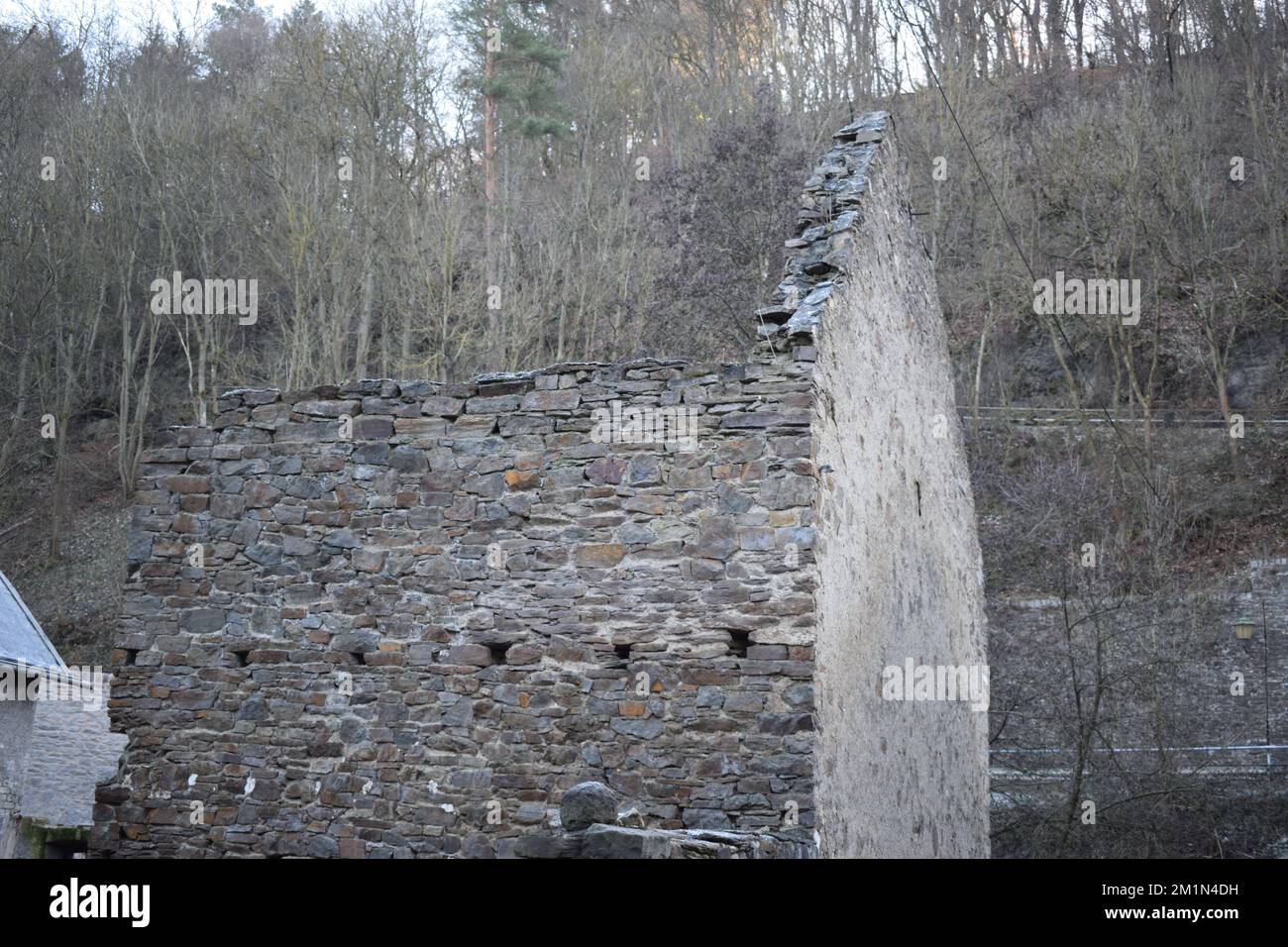 old stone house ruin Stock Photo - Alamy