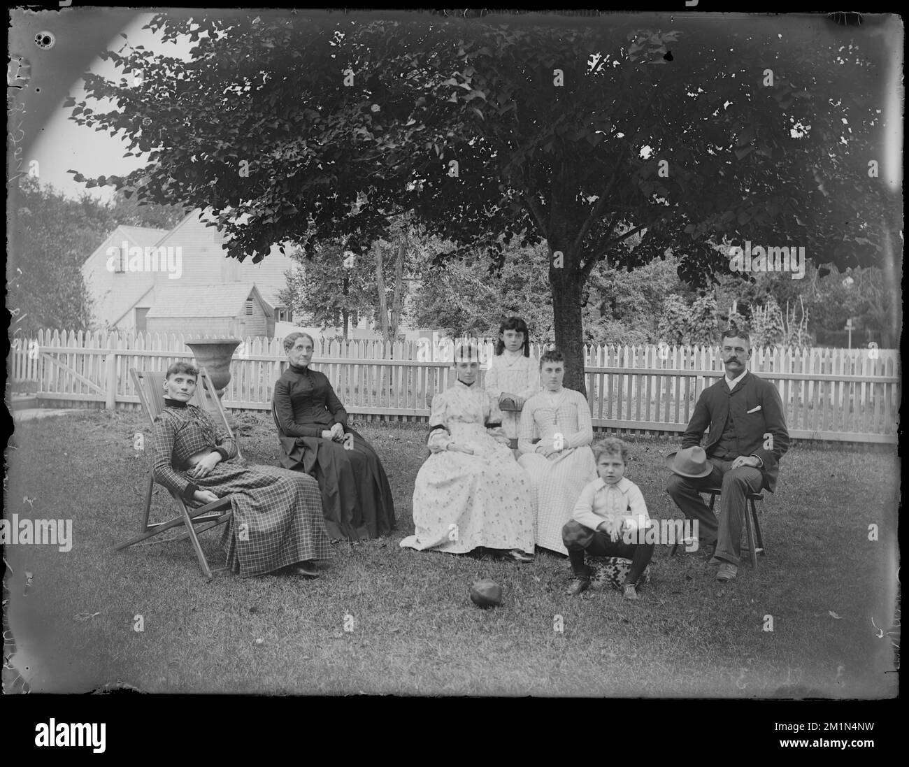 The sutton family Black and White Stock Photos & Images - Alamy