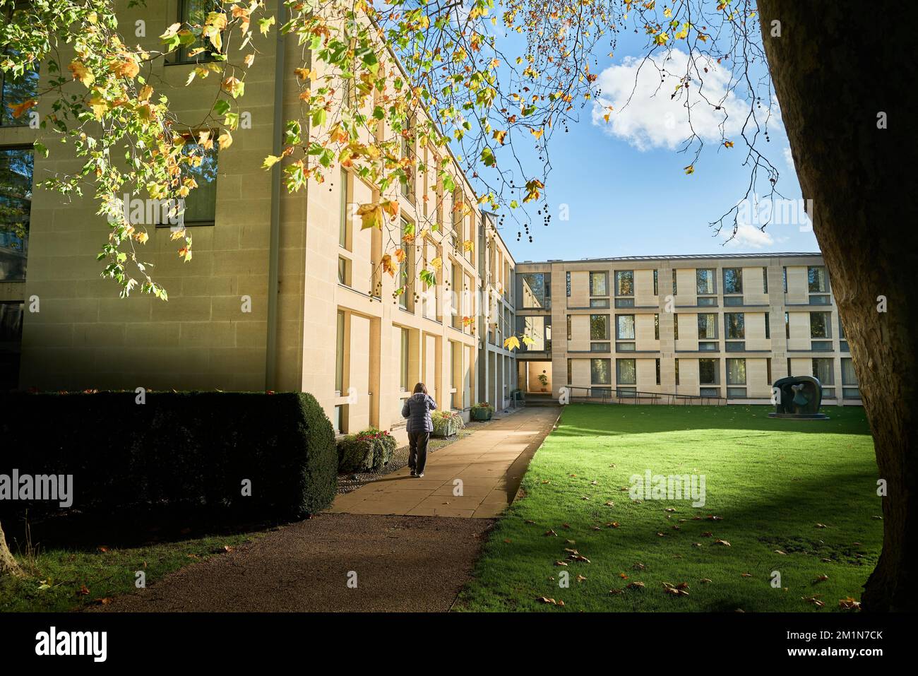 Pembroke education higher teaching research quad quadrangle lawn hi-res ...