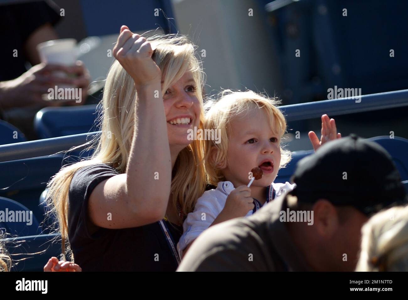 Victoria azarenka son leo hi-res stock photography and images - Alamy