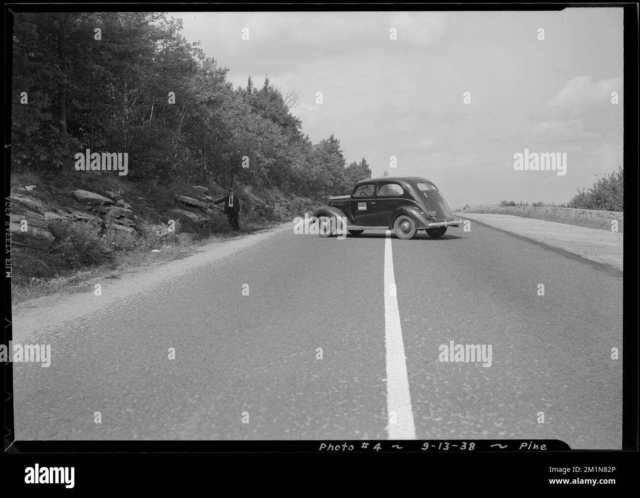 Automobile accident, Daniel Shays Highway, Pelham, Mass., Sep. 13, 1938 ...