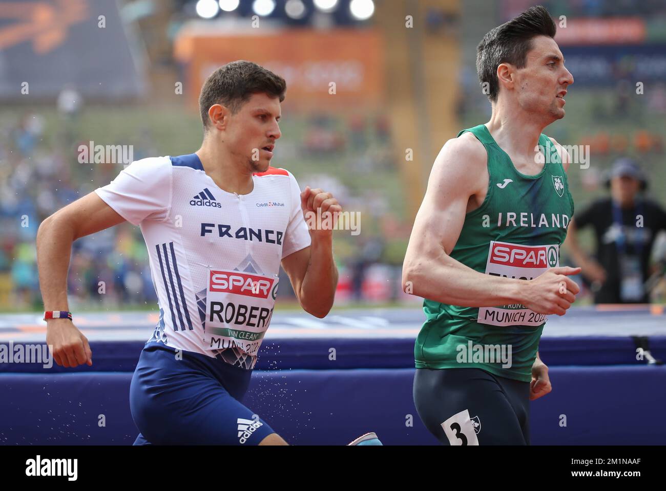 ENGLISH Mark of Irlande and ROBERT Benjamin of France MEN'S 800M ROUND ...