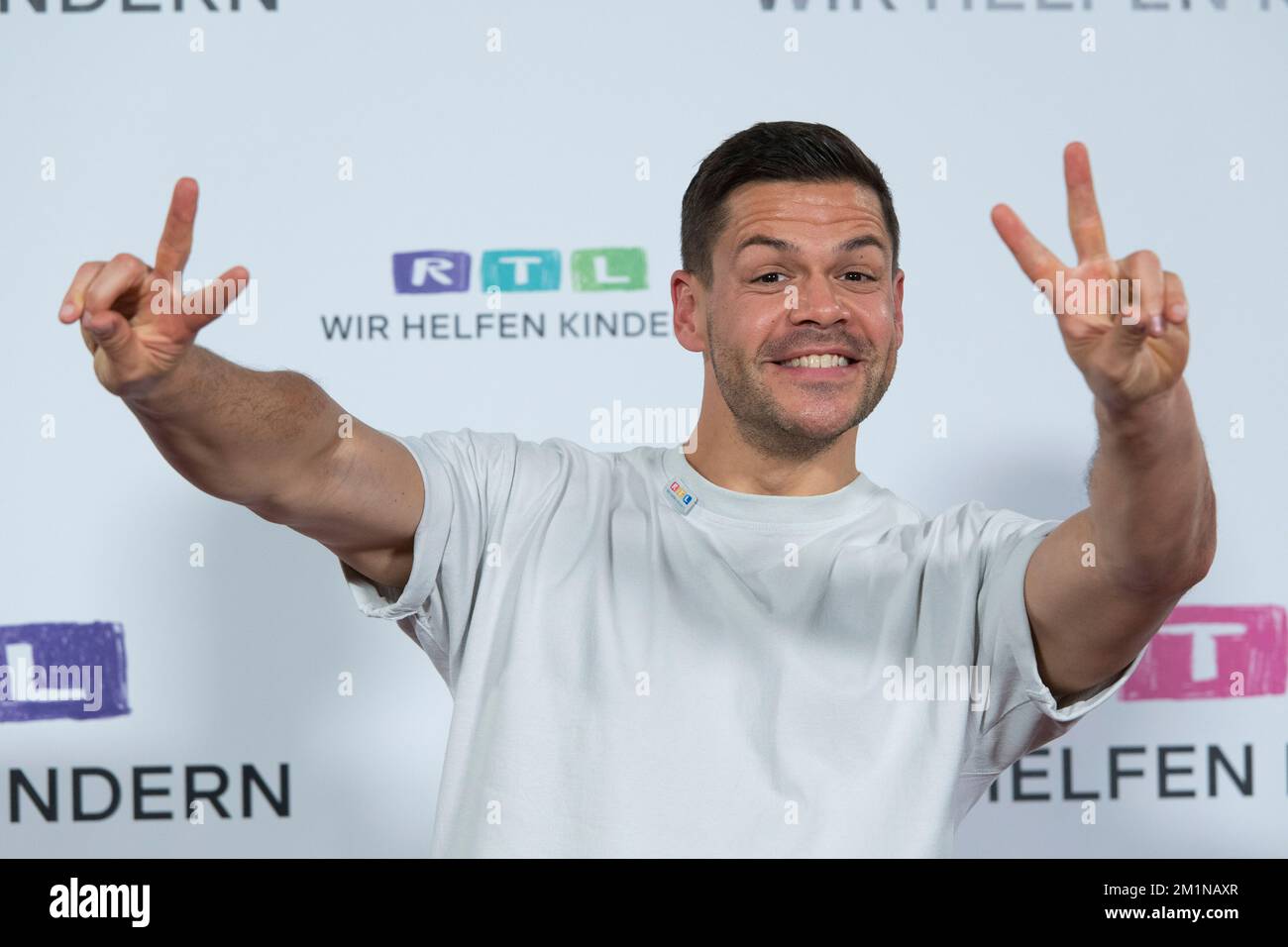 Simon ALBERS, moderator, 27th RTL donation marathon "We help children ...