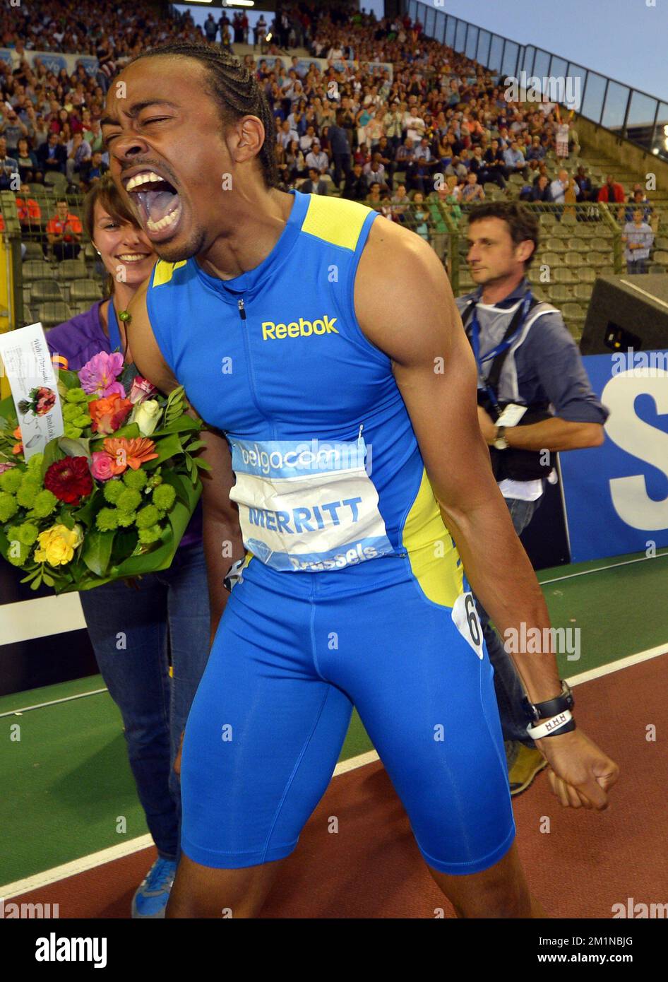 20120907 - BRUSSELS, BELGIUM: USA Aries Merritt celebrates his new ...