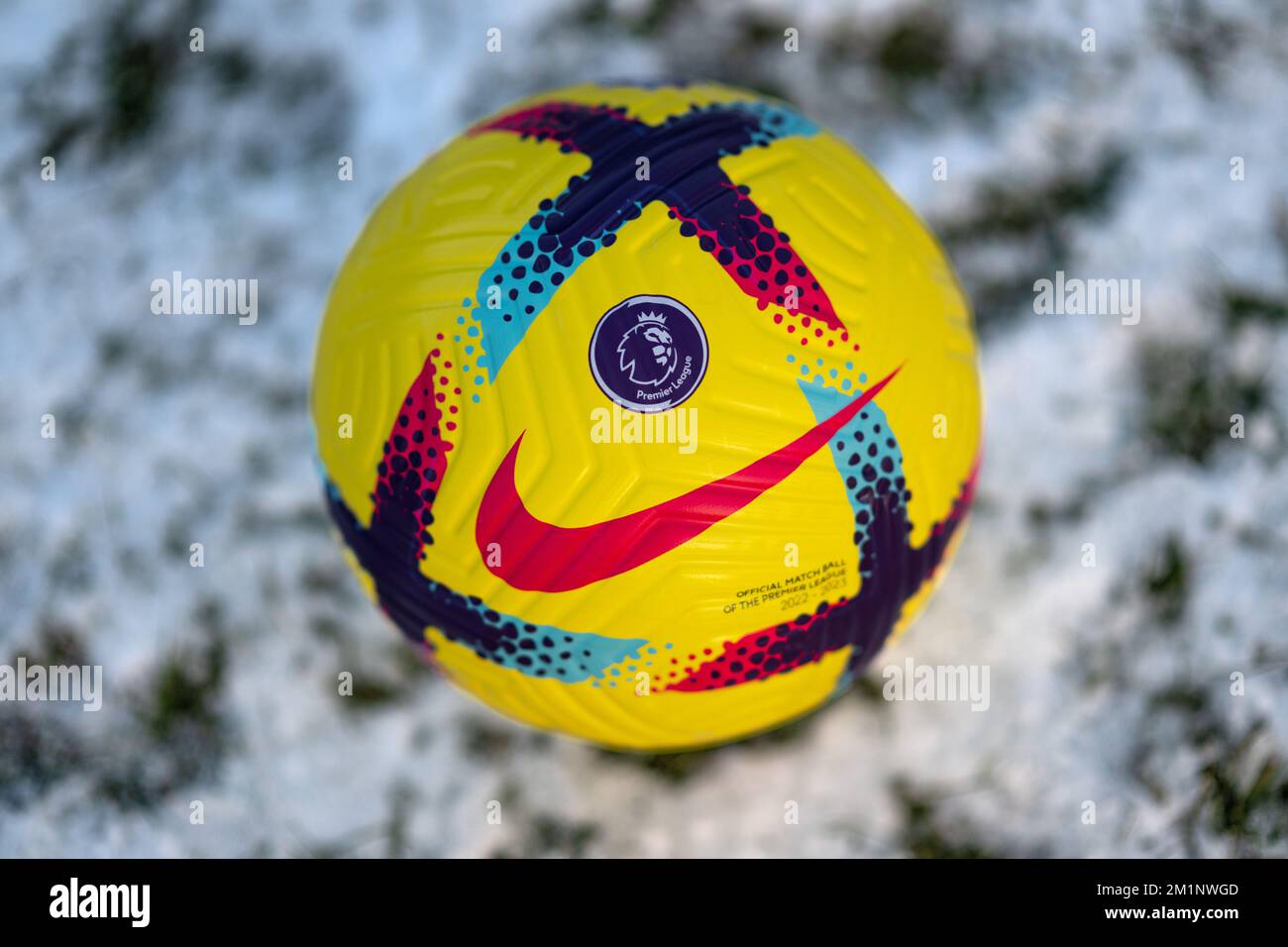 Nike Launch New Hi-Vis Premier League 2022-23 Flight Ball For The ...