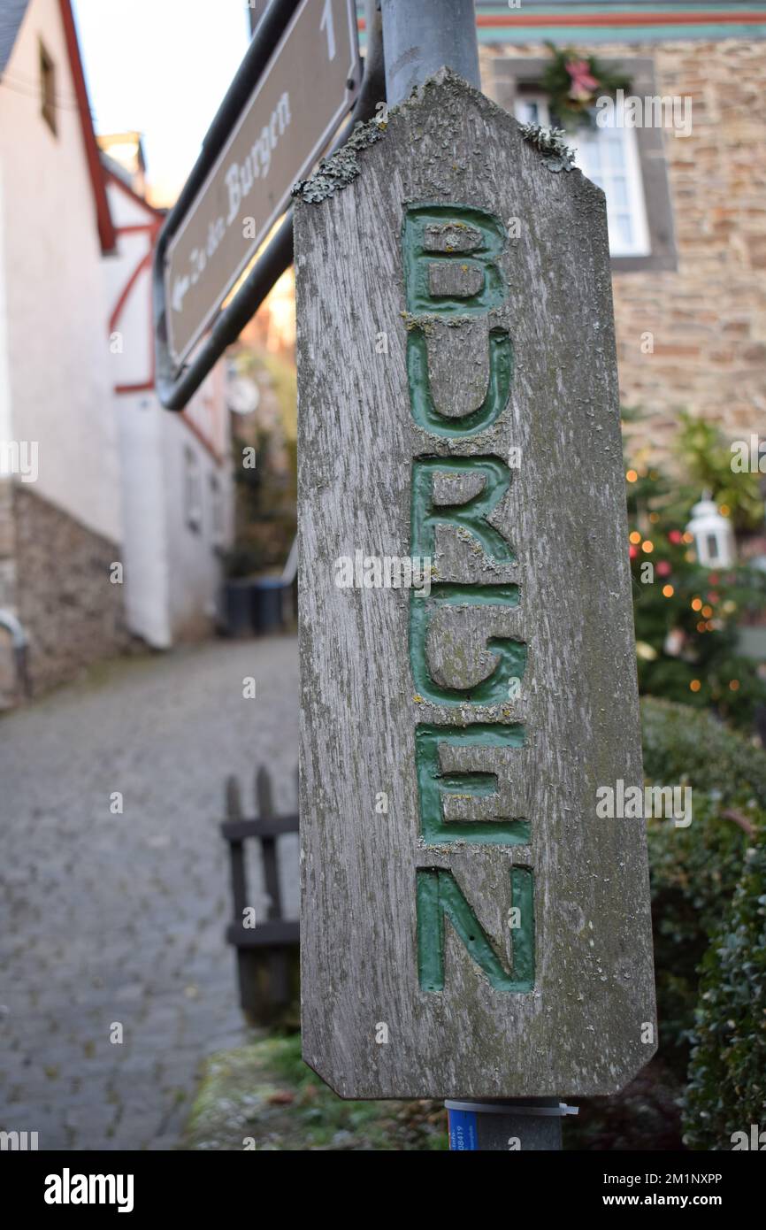 Burgen castle castles hi-res stock photography and images - Alamy